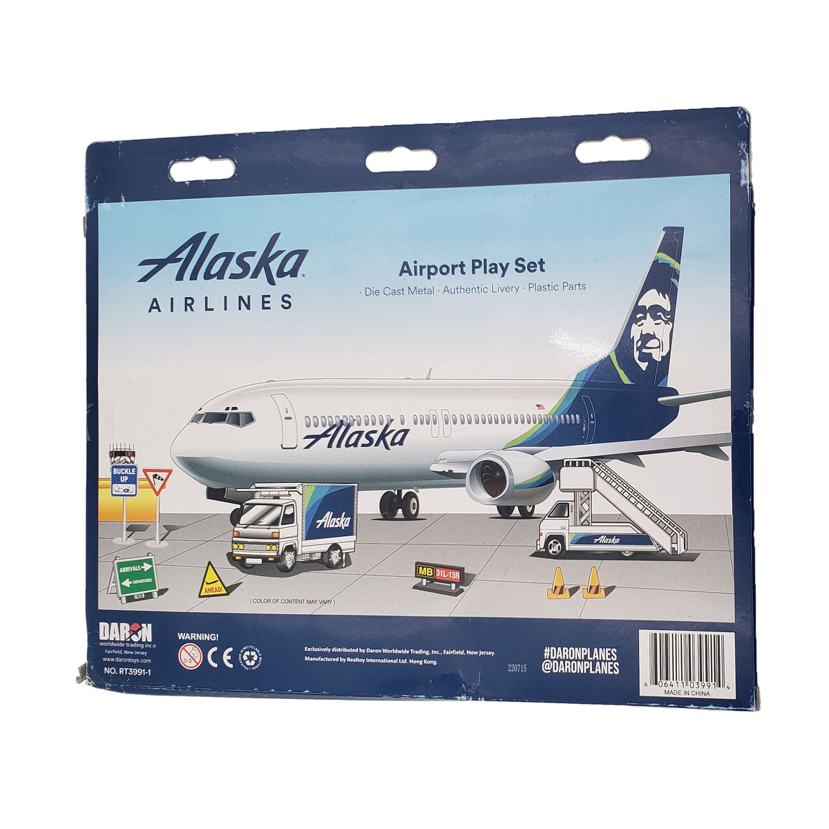 Daron - Airport play set, 13 Piece, Alaska | N DAR 012-AKA – Pilots HQ LLC.