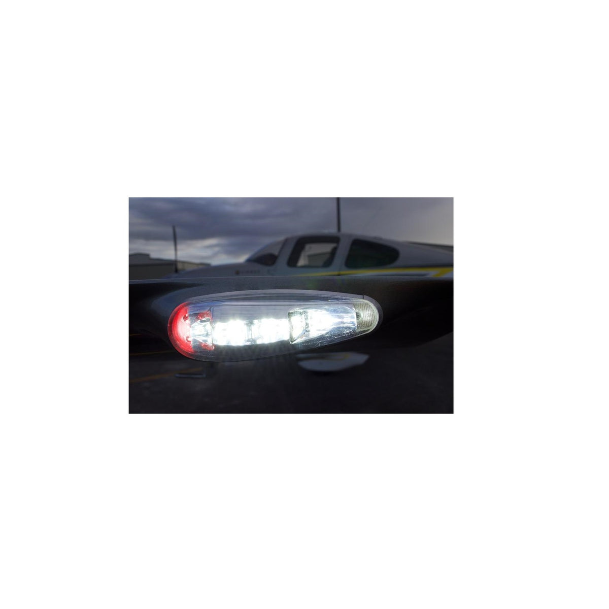 Whelen - Light: Wing Tip,Pta Grn,28v, Orion 600,Or6002g – Pilots HQ LLC.